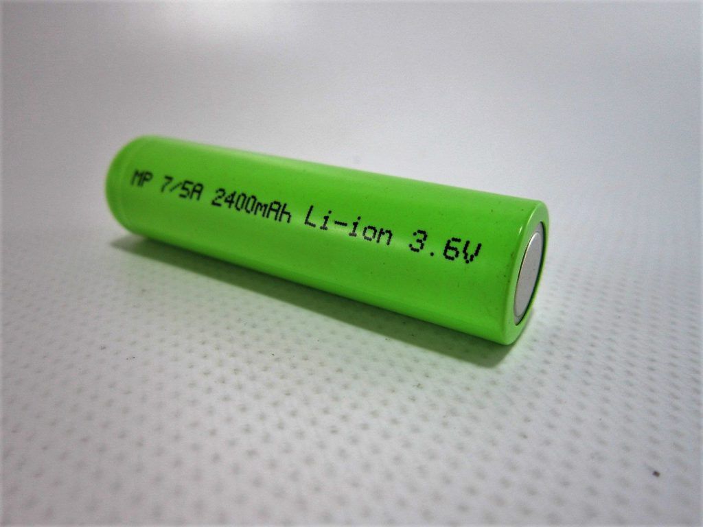 Pila litio recargable 3.7v 7/5DE AA. 18650. - Casa Hermes